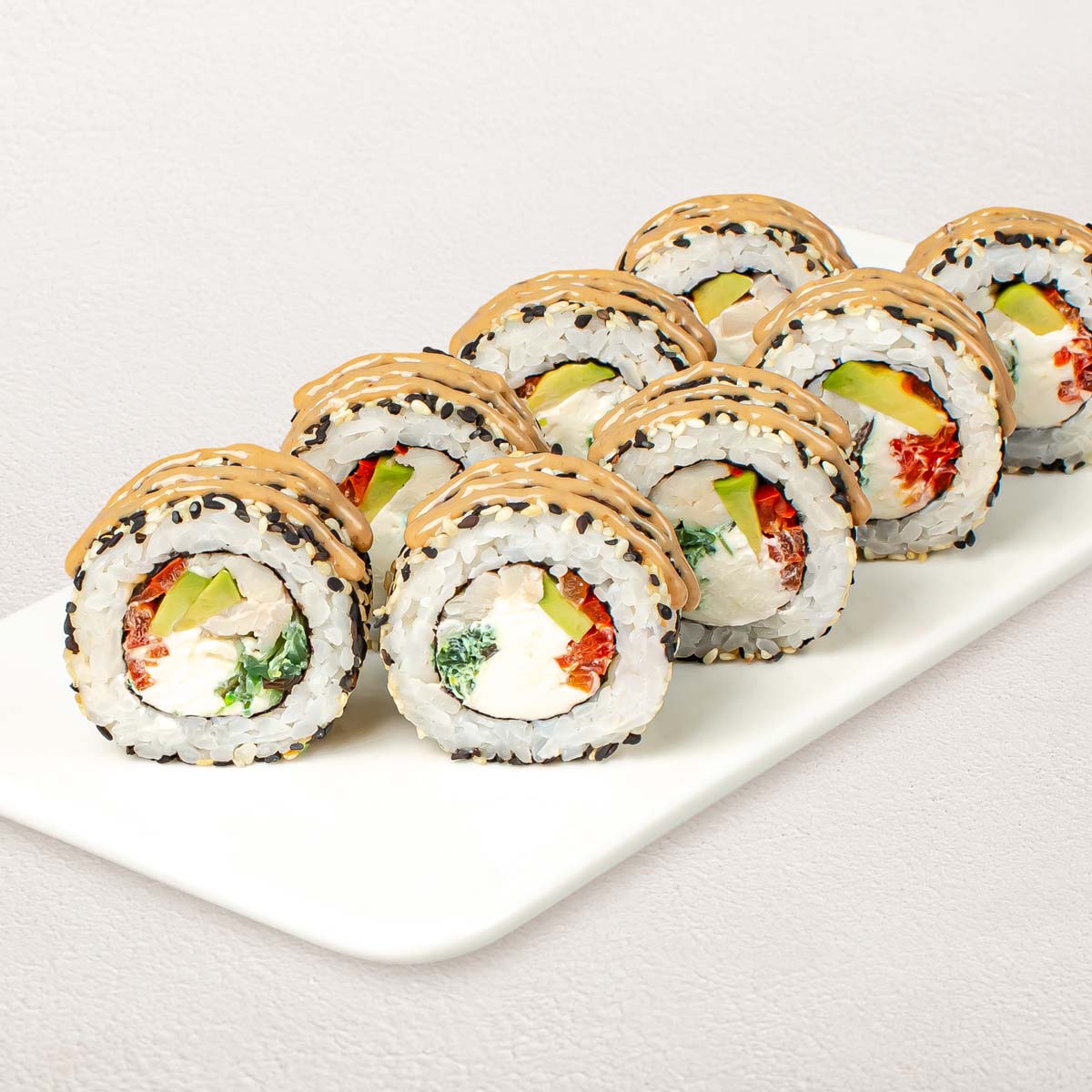 Ролл Цыпленок Чука с ореховым соусом заказать с доставкой - Суши Wok ...